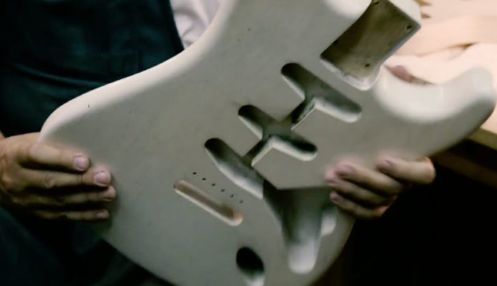 Yuriy Shishkov Dissects His Builder Select 1963 Stratocaster | Pro ...