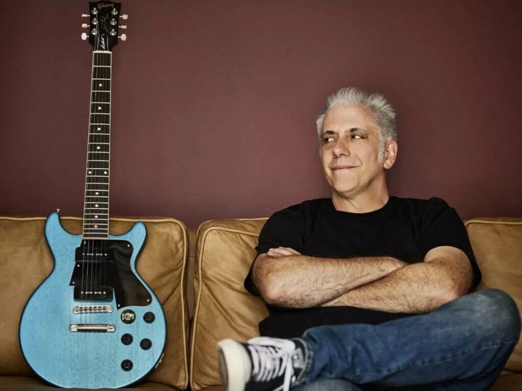 Rick Beato’s Gibson Les Paul Special: Thinner body, TV blue finish and ...