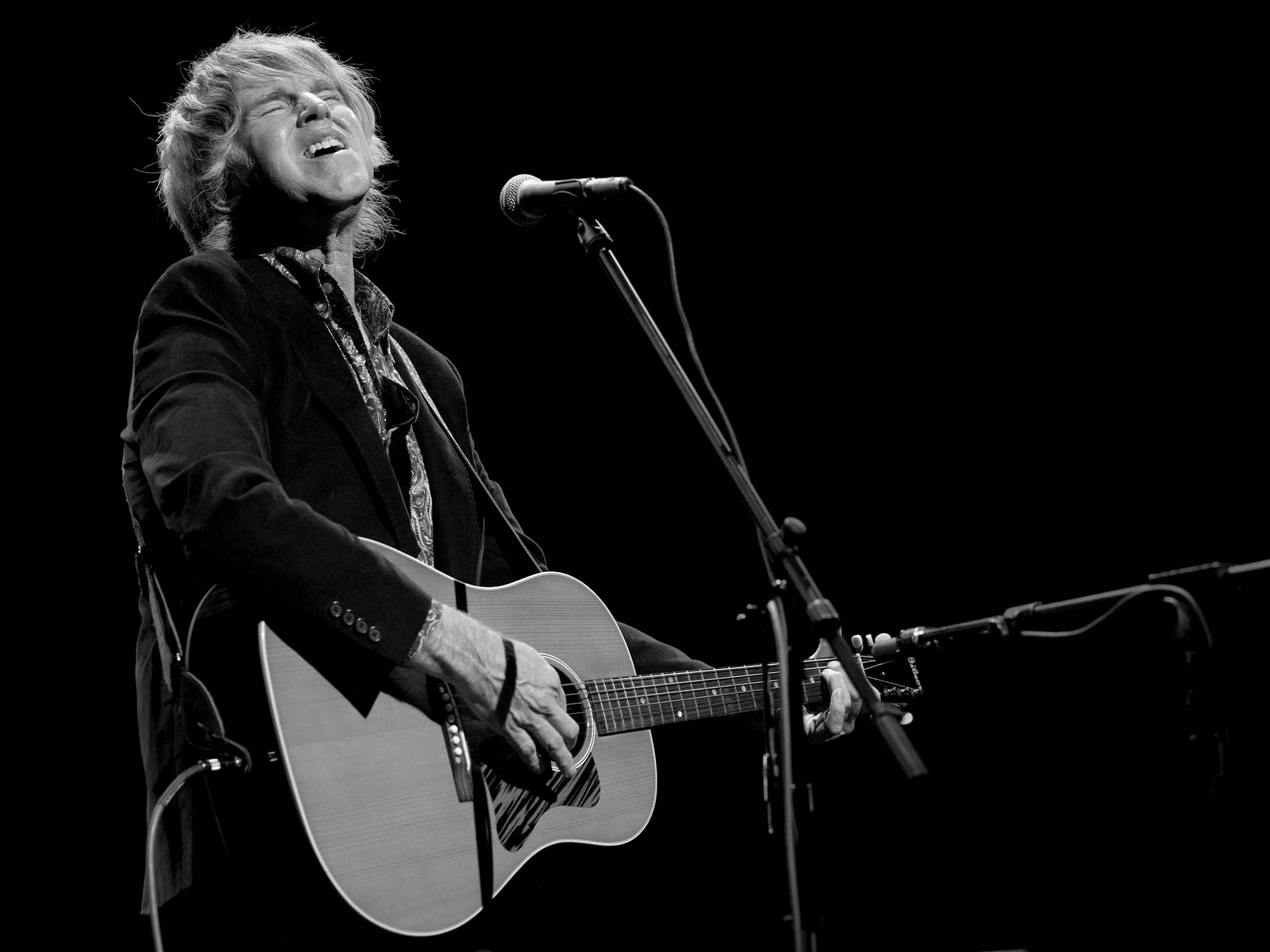 Wilco team up with Reverb to sell instruments from their famous Chicago ...