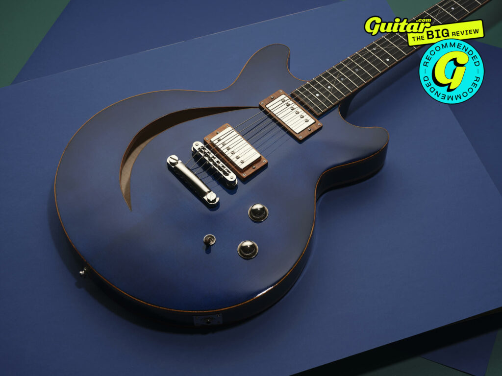James Collins Sapphire Signature GTO – a eye-catching hollowbody guitar ...