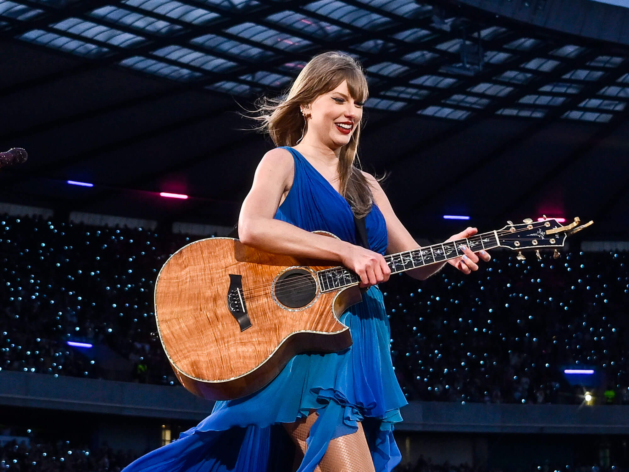 Taylor Swift voted the 8th best guitarist of the last two decades | Pro ...