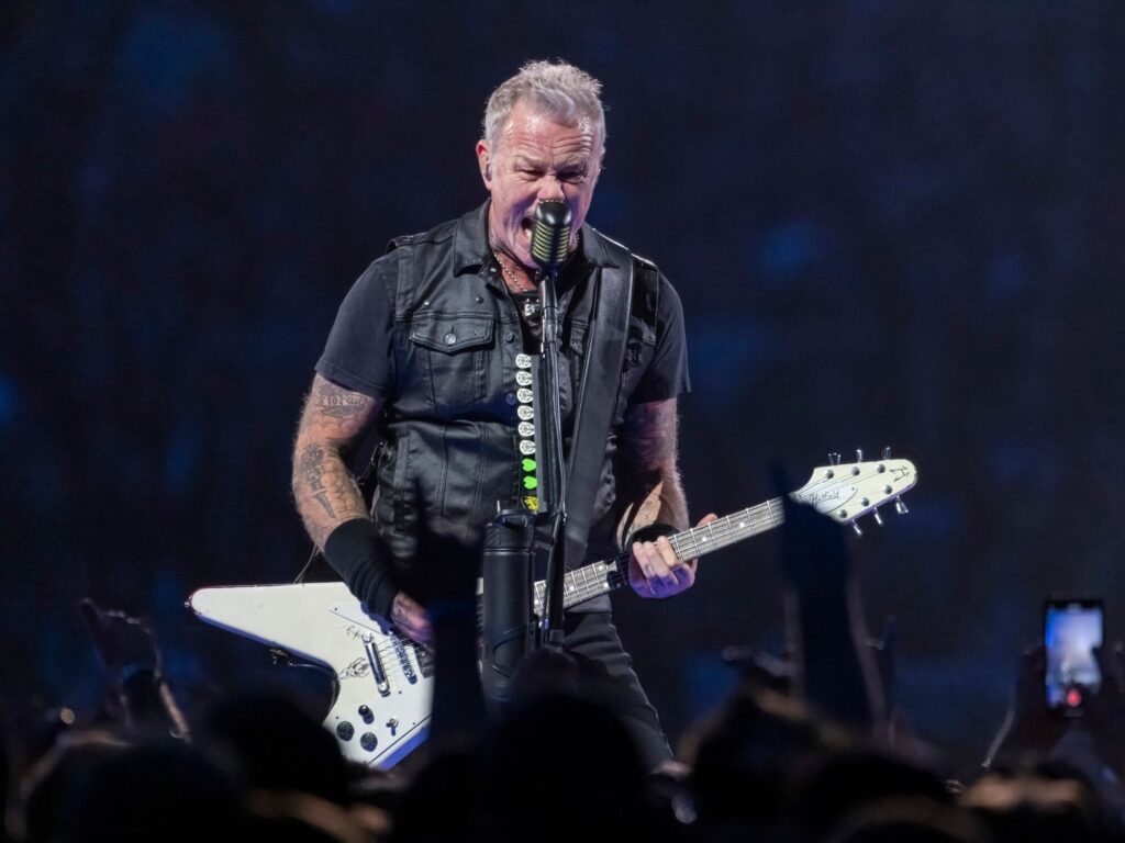 “None of these other big bands are using these new fangled things ...