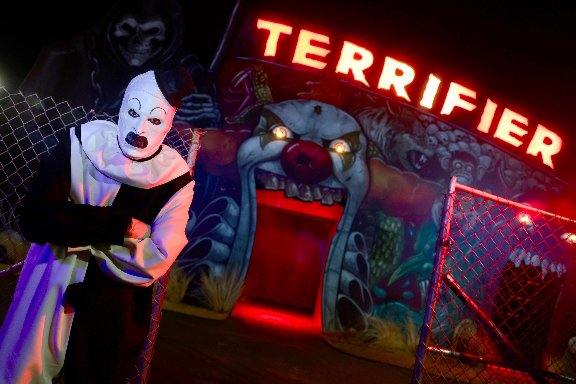 ‘Terrifier’ Makes an Undeniable Mark on Halloween Horror Nights ...