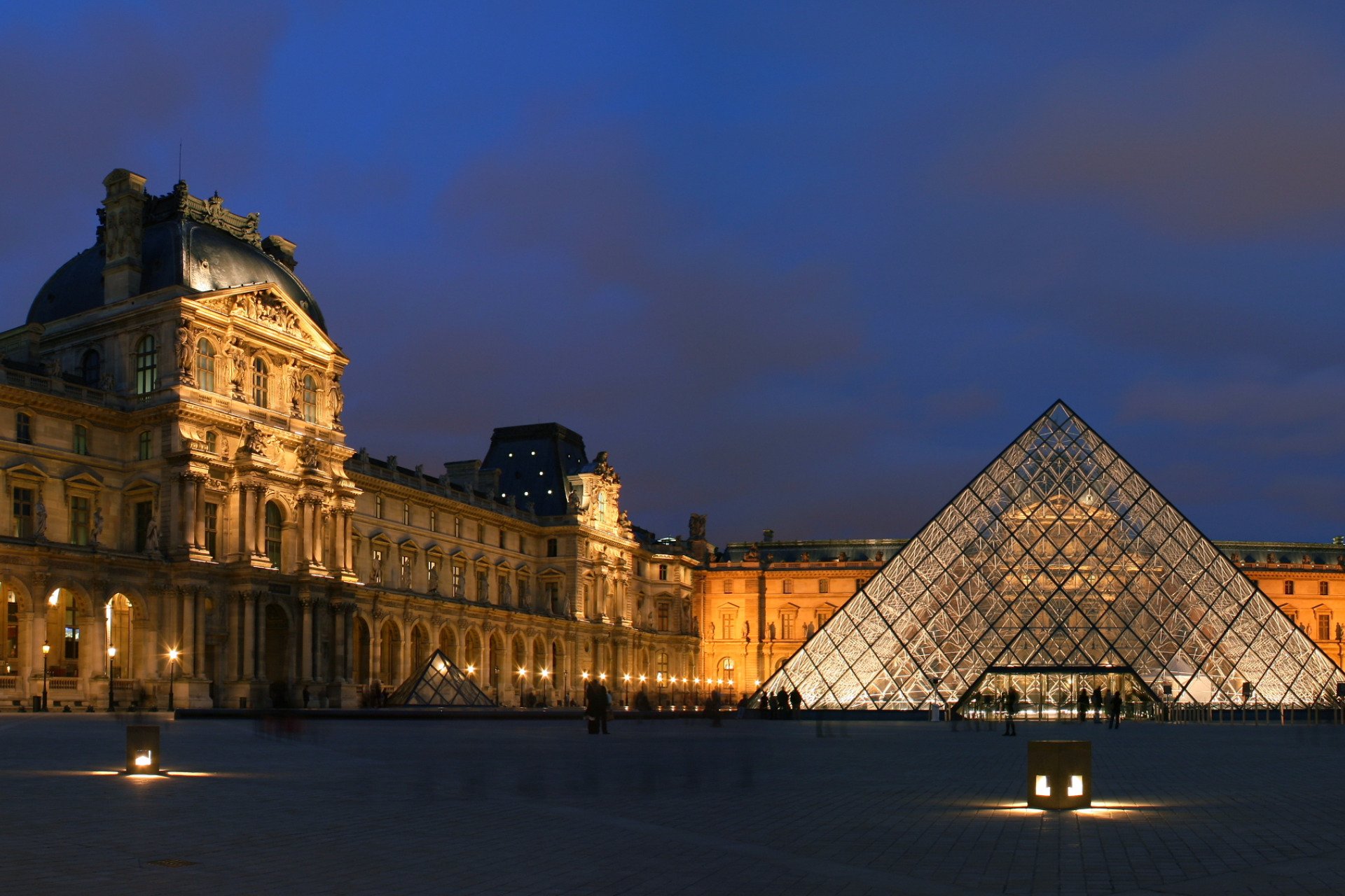 What You Need to Know About the ‘Priceless’ Items Stolen From the ...