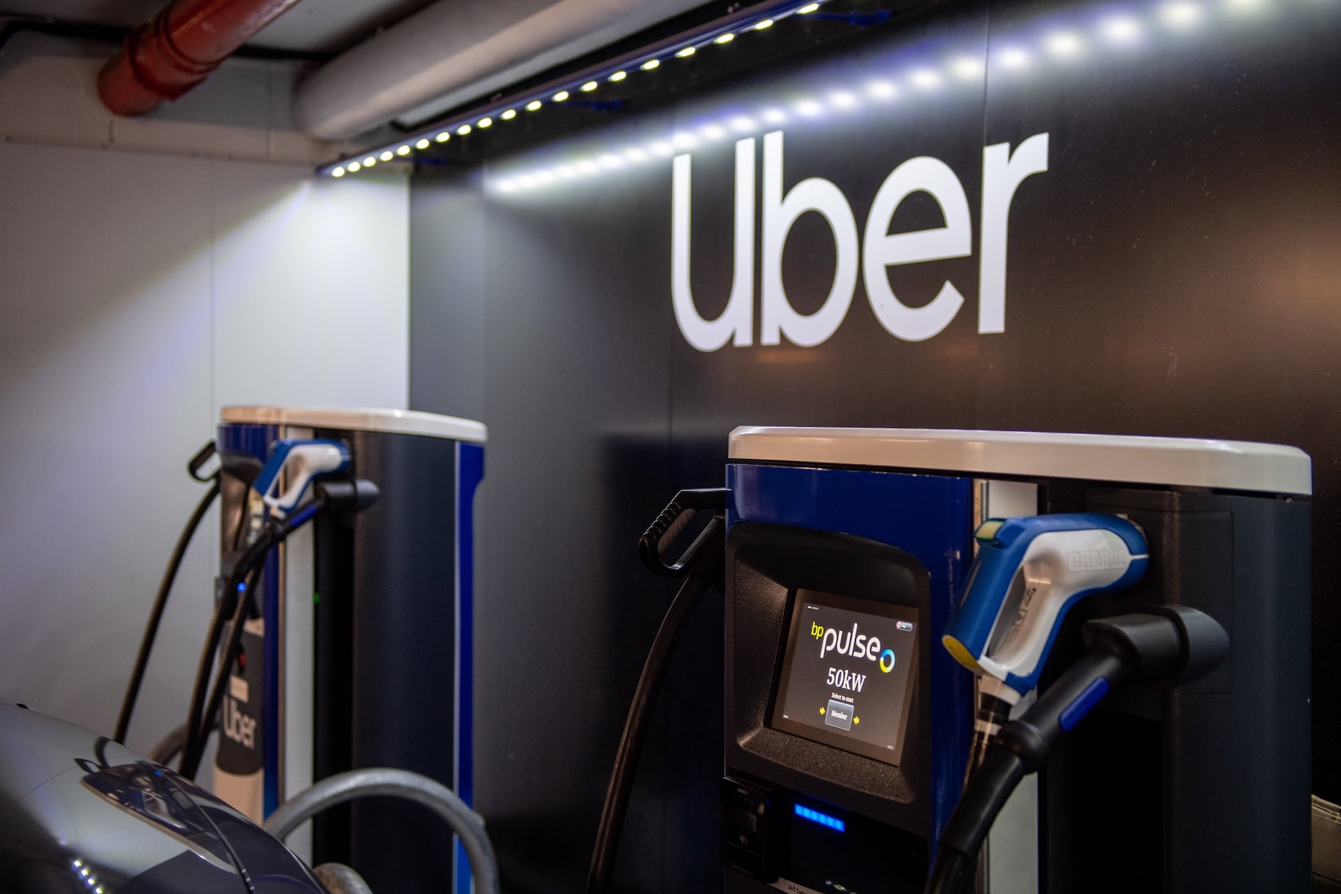 Uber Reportedly Downplaying EV Incentives for Drivers As It Prepares to ...